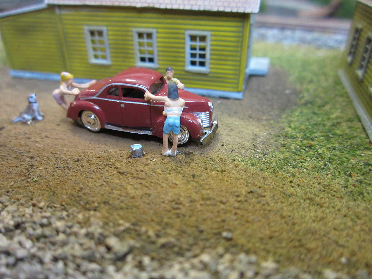 Suds & Shine -- AutoScenes -- N Scale Model Railroad Vehicle -- #as5339 ...