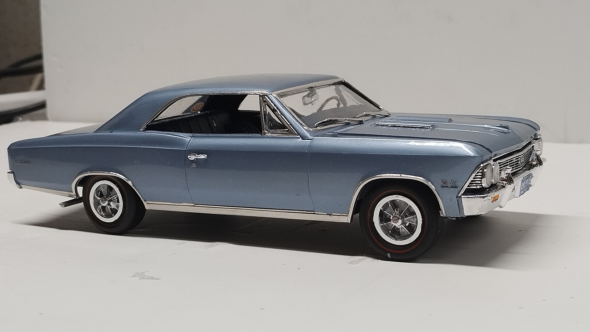 1966 Chevy Chevelle SS Car -- Plastic Model Car Vehicle Kit -- 1/25 ...