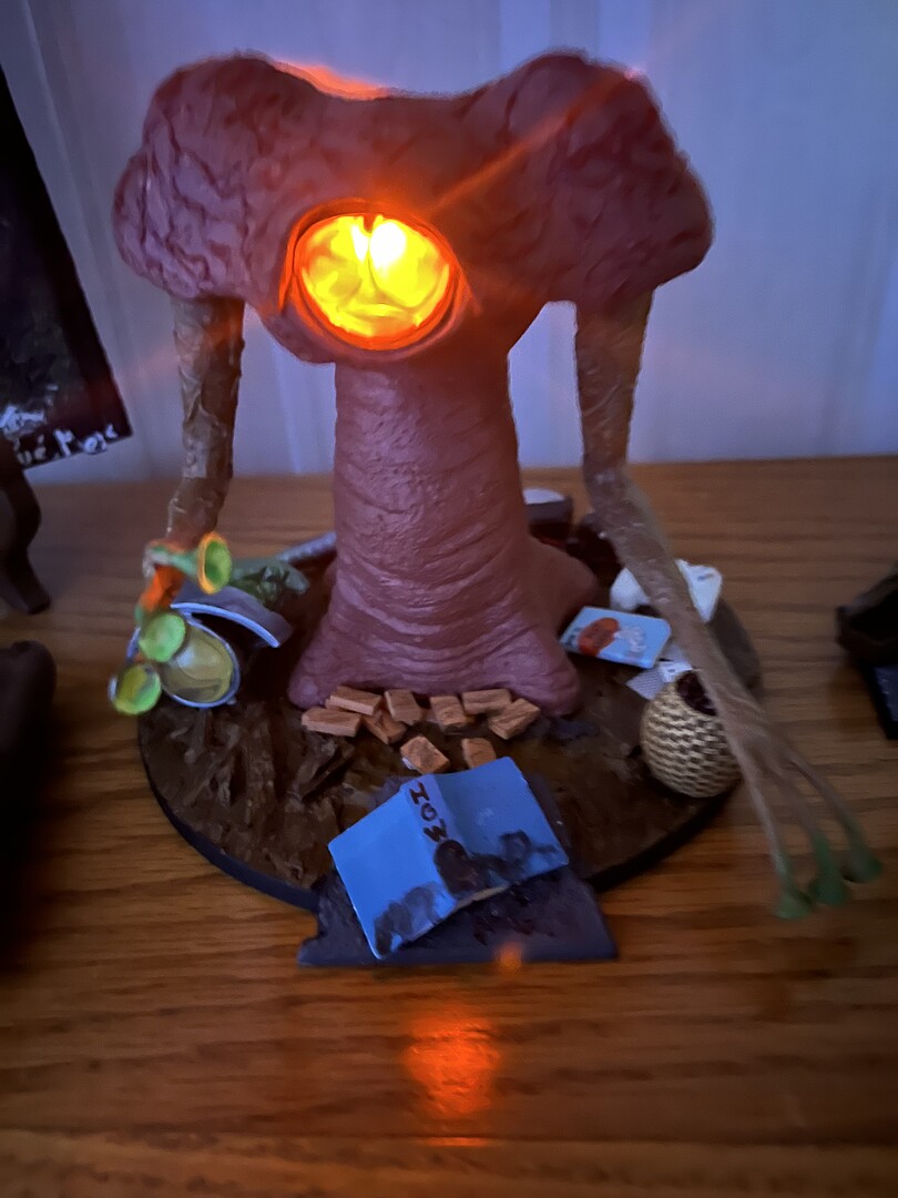 WoW Martian Figure -- Science Fiction Plastic Model Kit -- 1/8 Scale ...