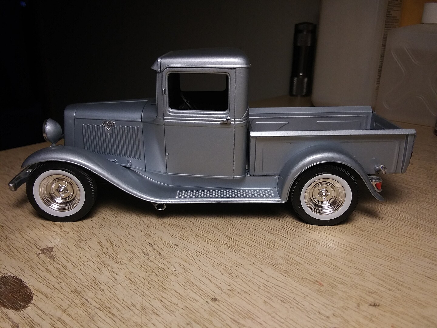 Gallery Pictures AMT 1934 Ford Pickup Plastic Model Truck Kit 1/25 ...