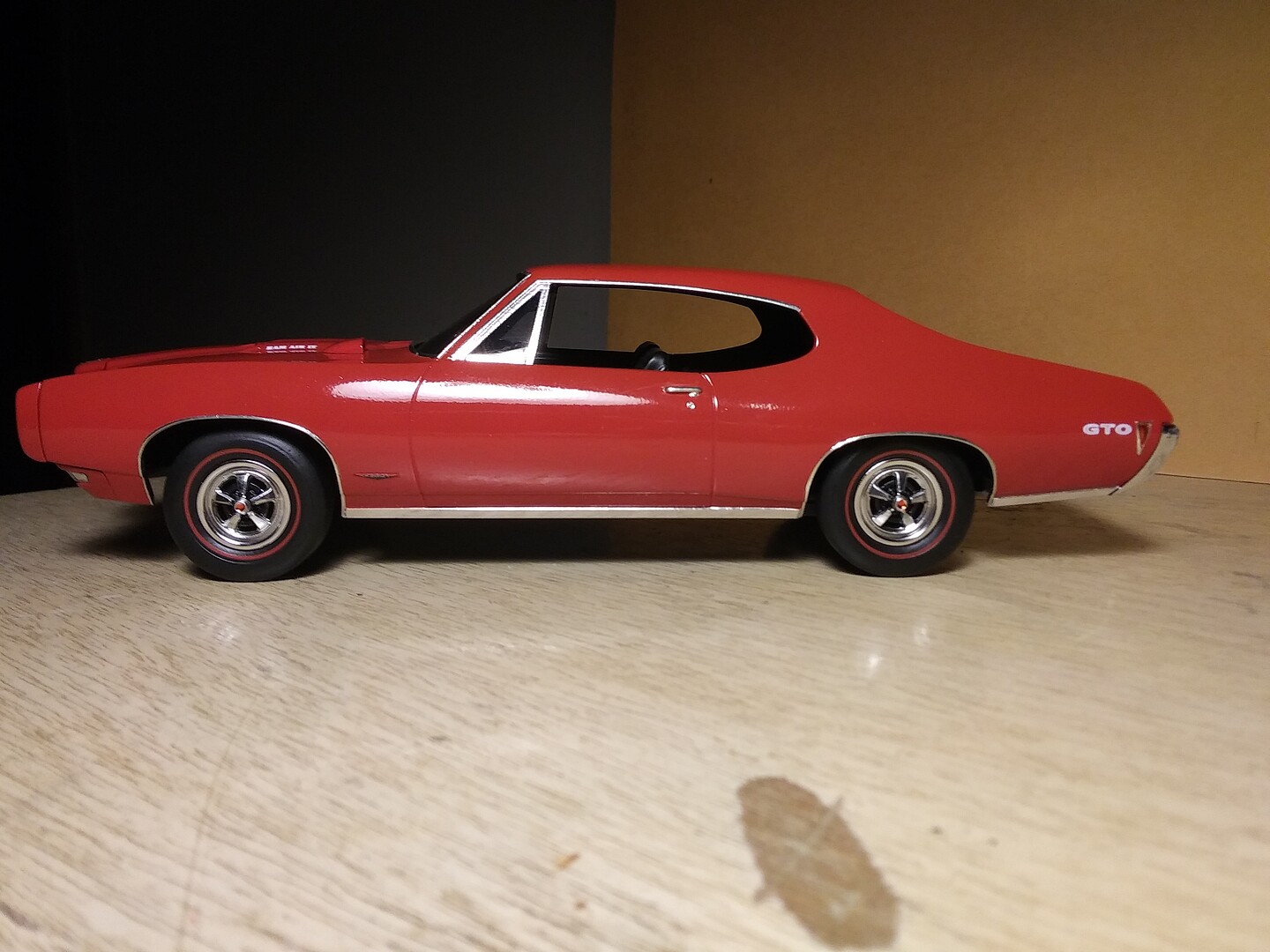 1968 Pontiac GTO Hardtop Craftsman -- Plastic Model Car -- 1/25 Scale ...