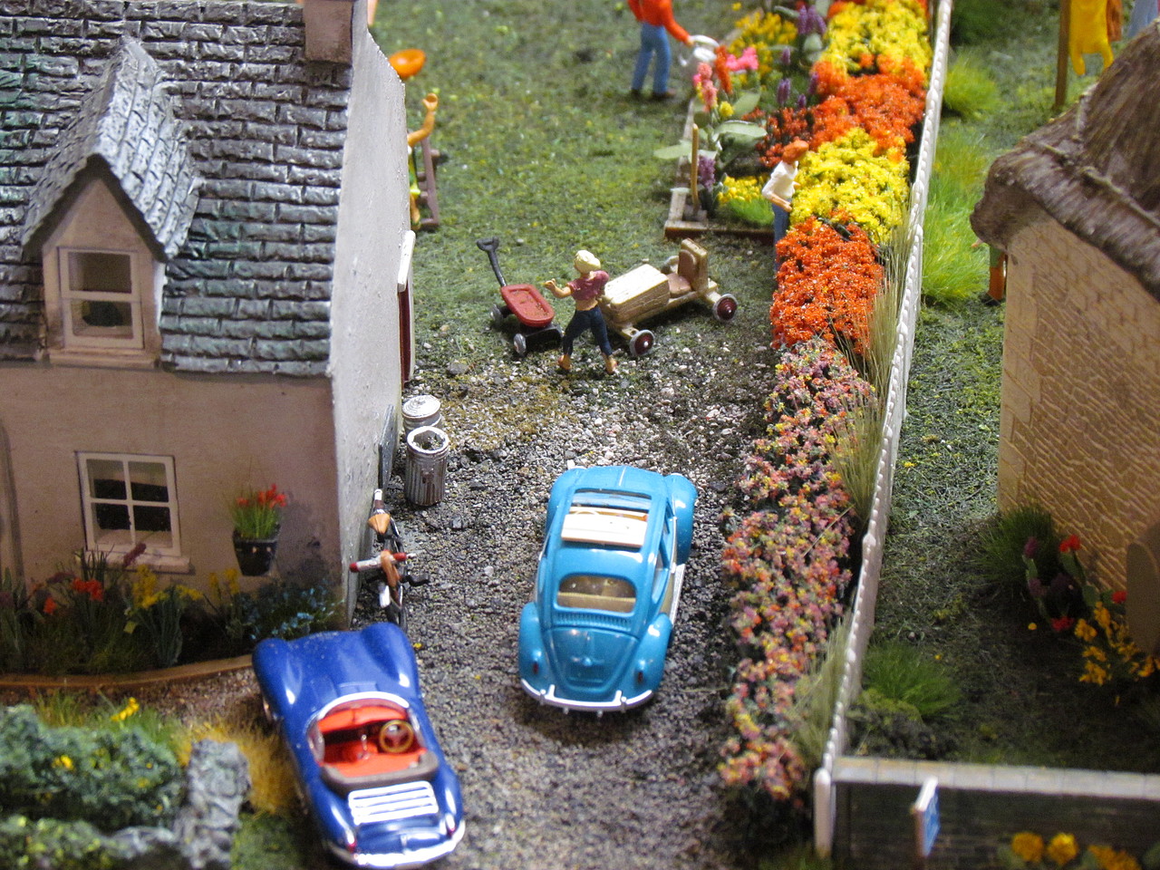 VW Beetle with Folding Roof -- HO Scale Model Railroad Vehicle ...