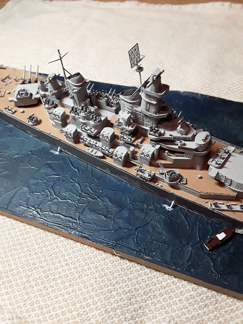 Gallery Pictures Tamiya USS IOWA BB-61 Battleship Boat Plastic Model ...
