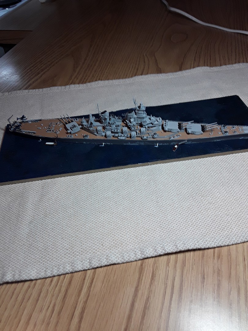 USS IOWA BB-61 Battleship Boat -- Plastic Model Military Ship kit -- 1/ ...