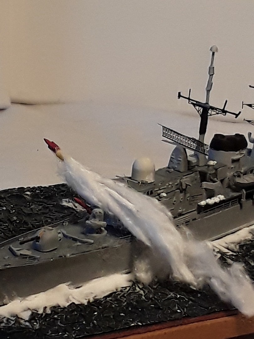 HMS Liverpool Type 42 Destroyer Batch 2 -- Plastic Model Destroyer Kit ...