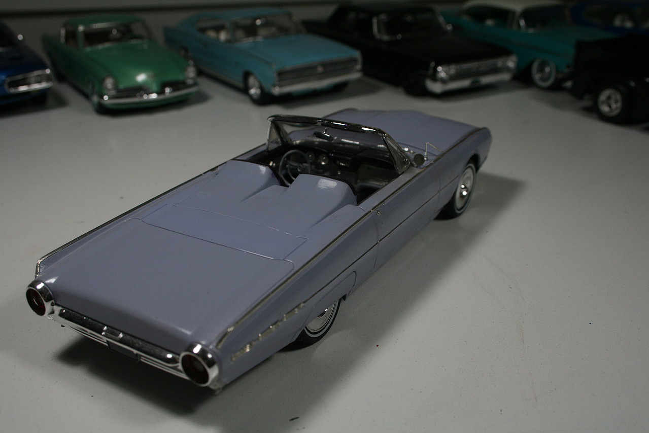 1962 Ford Thunderbird -- Plastic Model Car Kit -- 1/25 Scale -- #682 ...