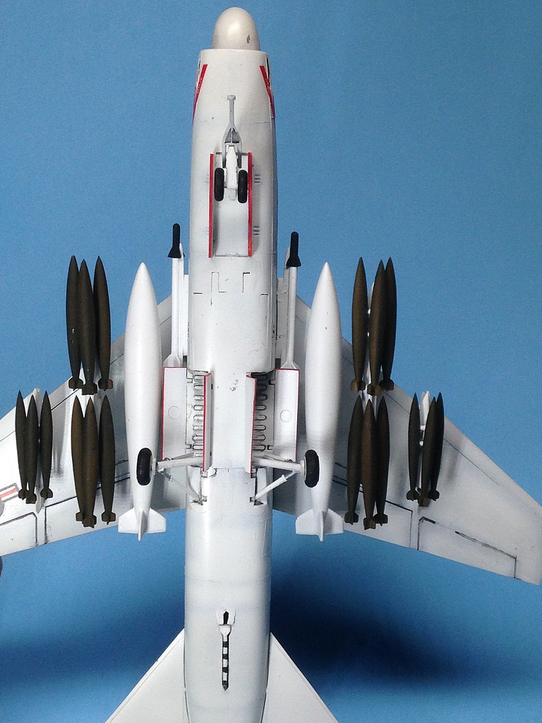 A7A Corsair II Aircraft -- Plastic Model Airplane Kit -- 1/72 Scale ...