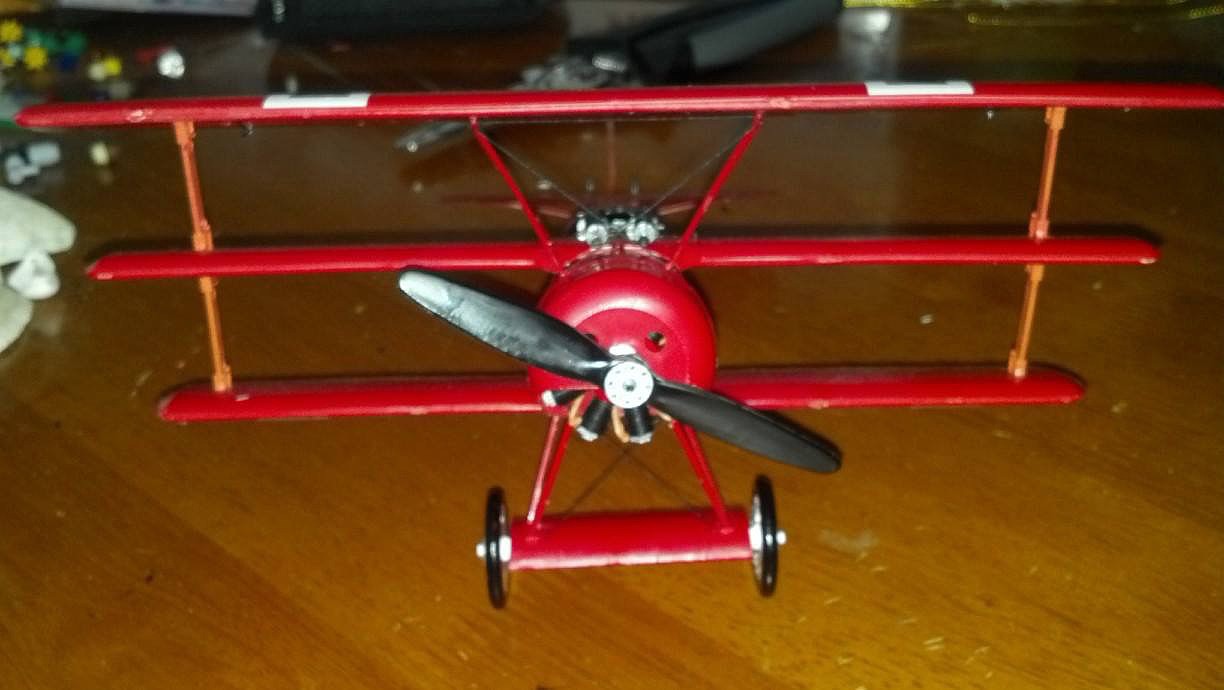 Fokker DR.I Manfred Von Richthofen Triplane -- Plastic Model Airplane ...
