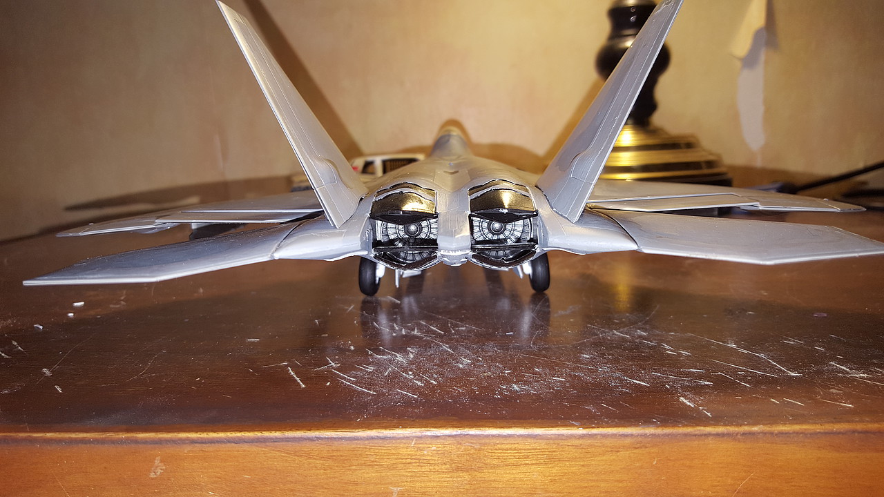 F-22 Raptor -- Plastic Model Airplane Kit -- 1/48 Scale -- #550850 ...