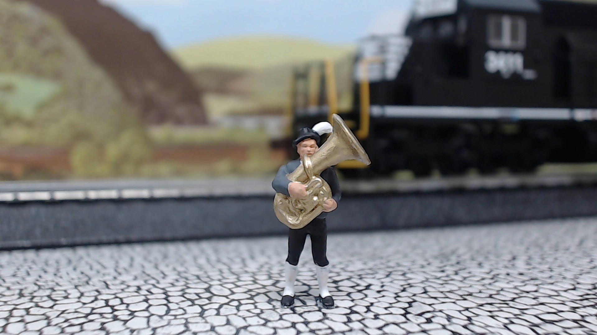 Band Bavarian -- Model Railroad Figures -- HO Scale -- #10250 pictures ...