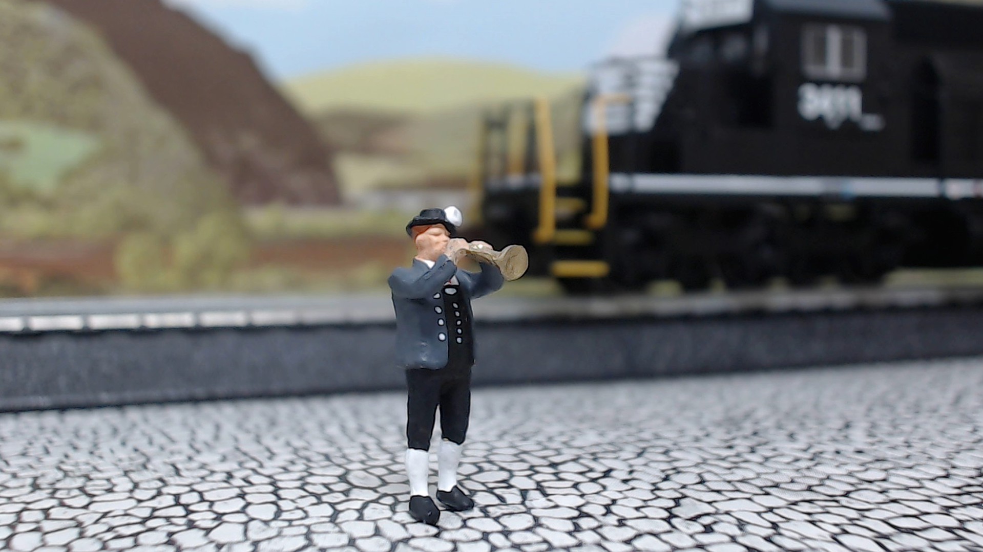 Band Bavarian -- Model Railroad Figures -- HO Scale -- #10250 pictures ...