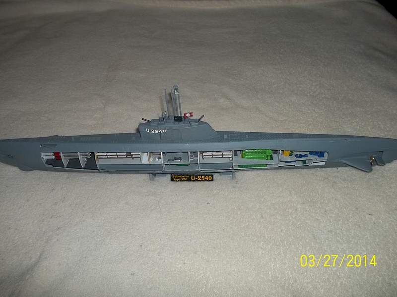 U-Boat Type XXI with Interior -- Plastic Model Military Ship Kit -- 1/ ...