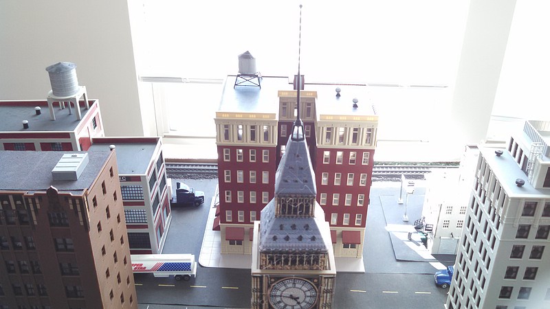 Spectrum Ambassador Hotel -- HO Scale Model Railroad Building -- #88002 ...