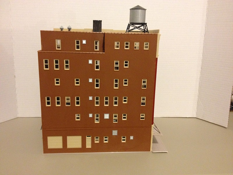 Spectrum Ambassador Hotel -- HO Scale Model Railroad Building -- #88002 ...