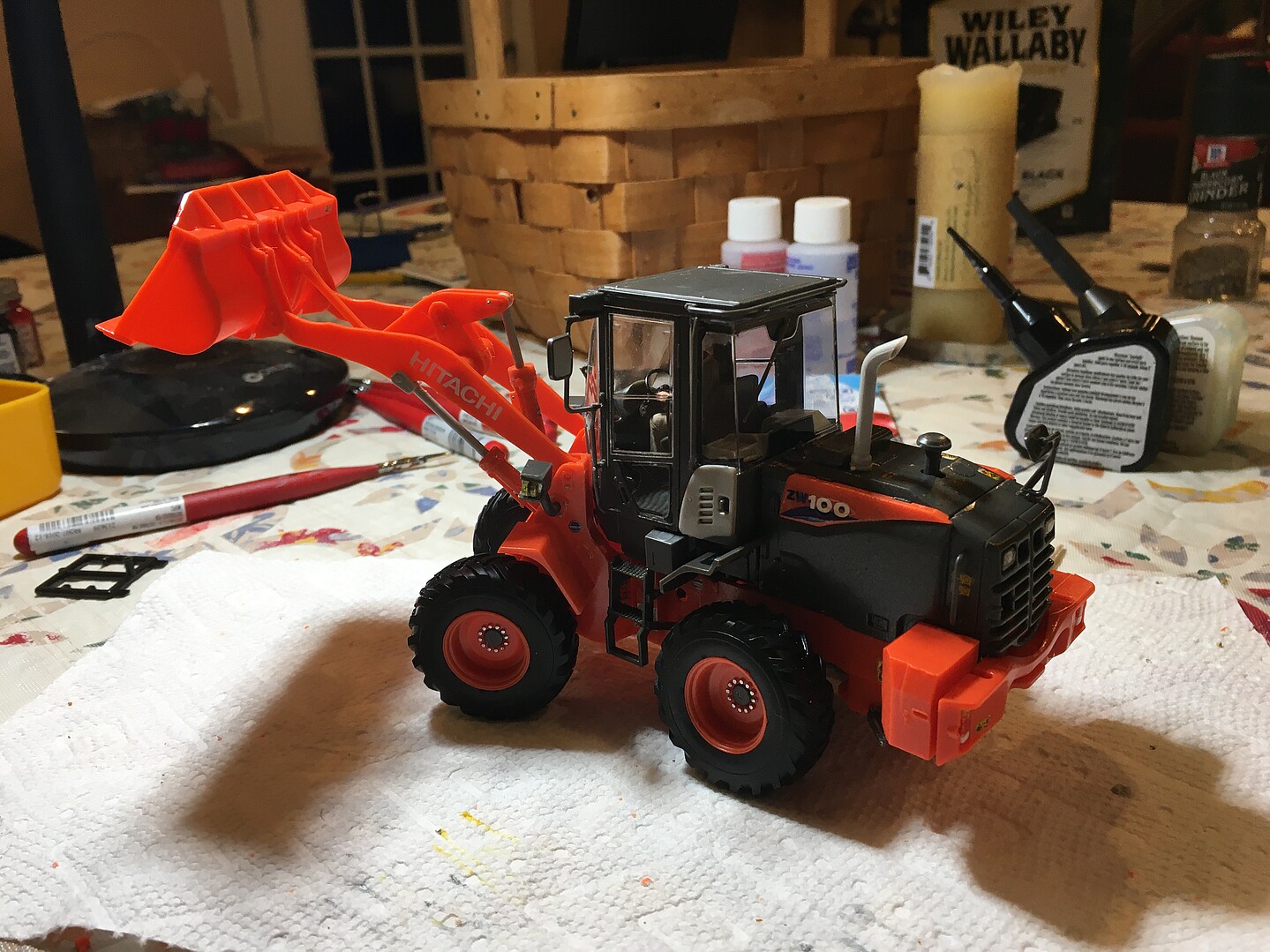 Hitachi ZW100-6 Wheel Loader Machinery -- Plastic Model Truck Vehicle Kit -- 1/35 Scale ...