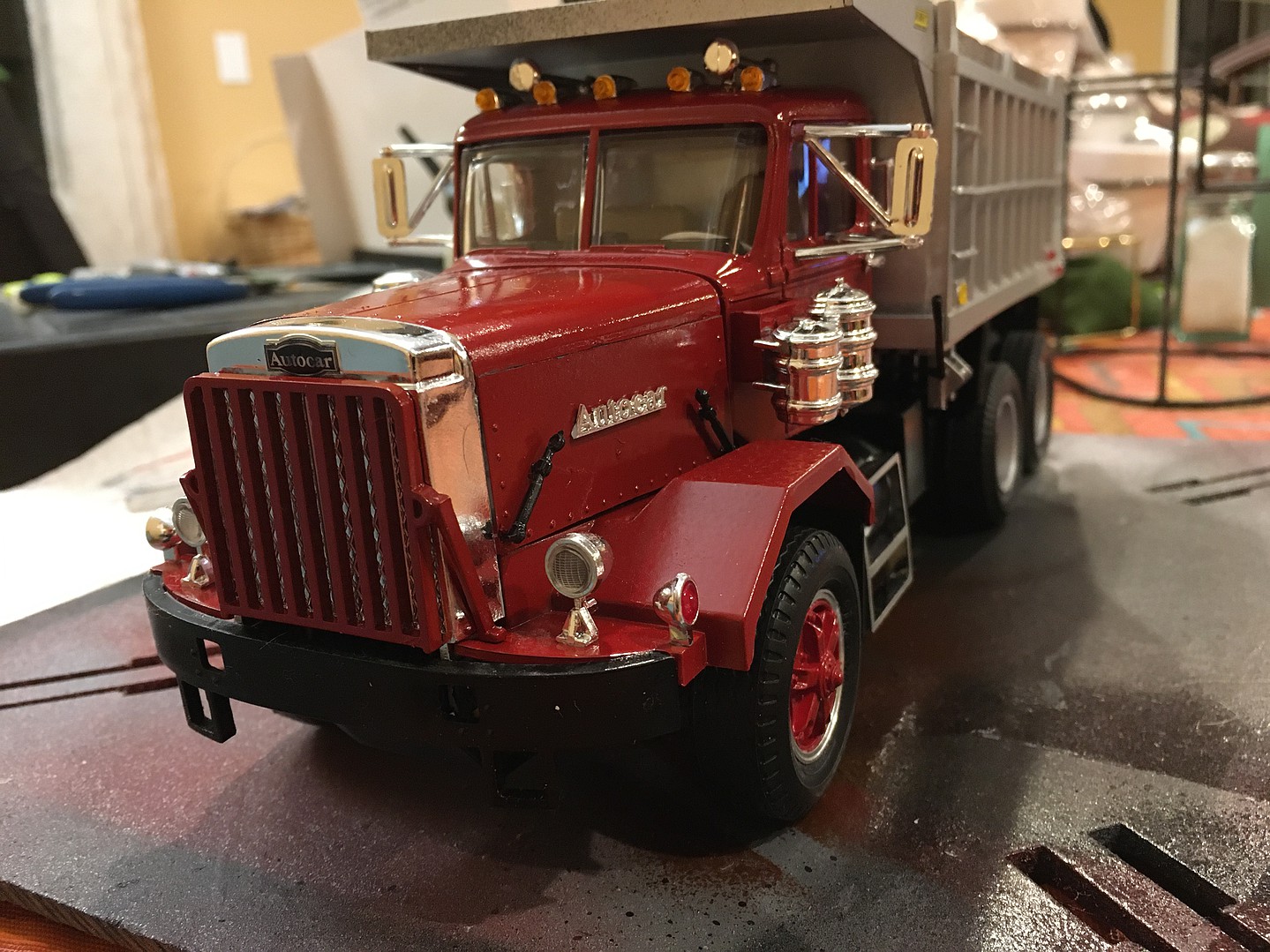 Autocar Dump Truck -- Plastic Model Truck Kit -- 1/25 Scale -- #1150 ...