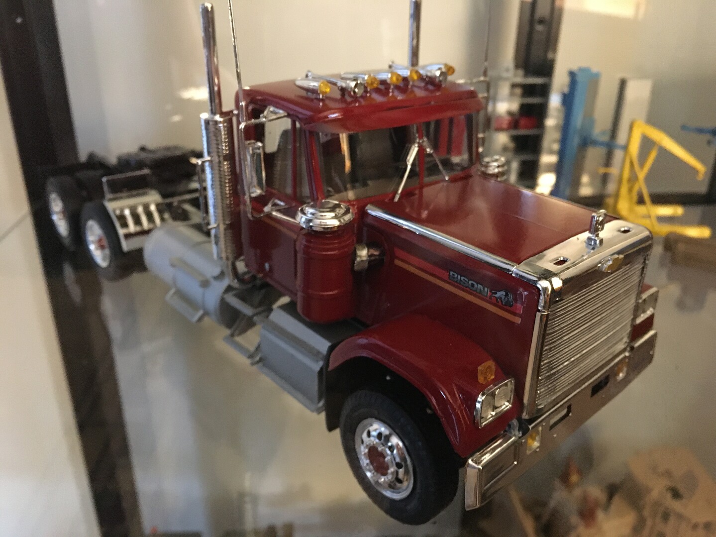 1/25 Chevrolet Bison Conventional Tractor Cab -- Plastic Model Truck ...