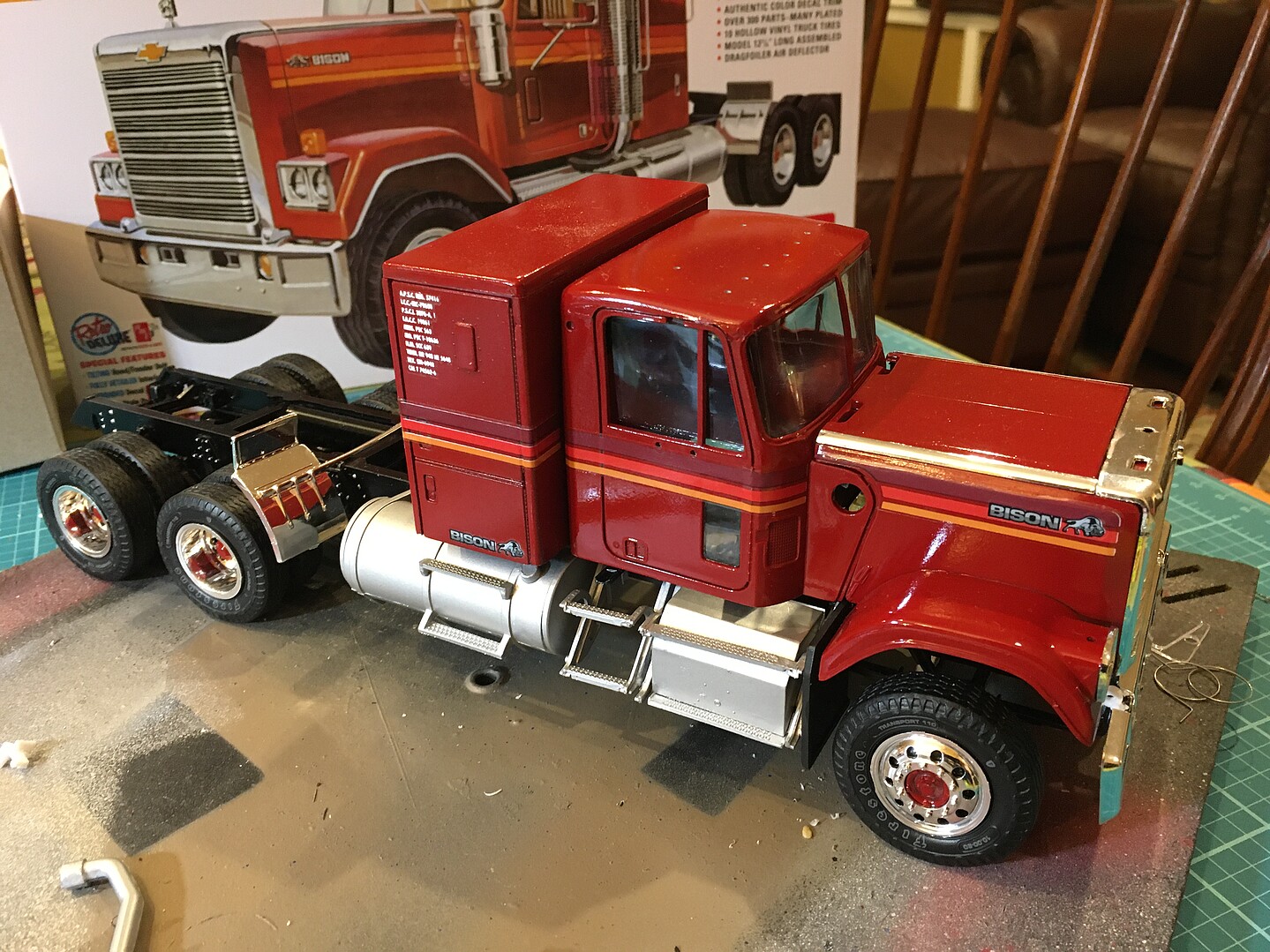 1/25 Chevrolet Bison Conventional Tractor Cab -- Plastic Model Truck ...