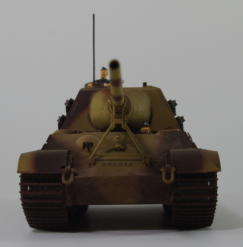 German Heavy Tank Destroyer Jagdtiger -- Plastic Model Military Vehicle ...