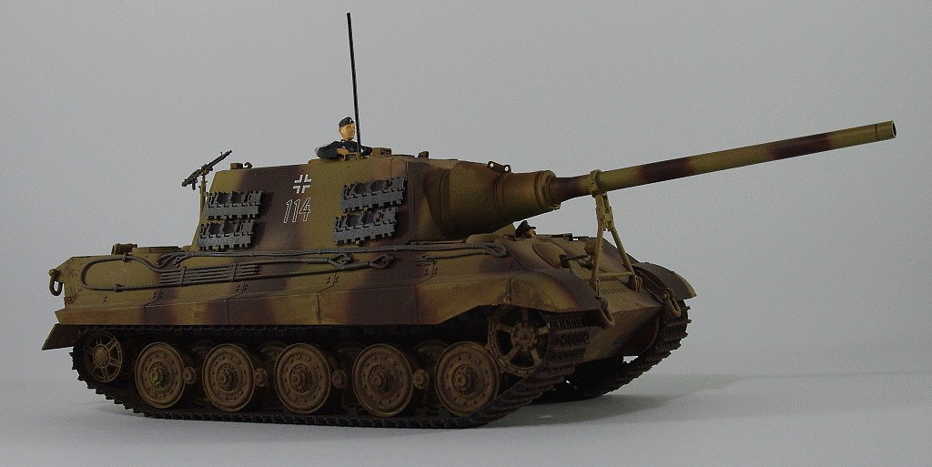 German Heavy Tank Destroyer Jagdtiger -- Plastic Model Military Vehicle ...