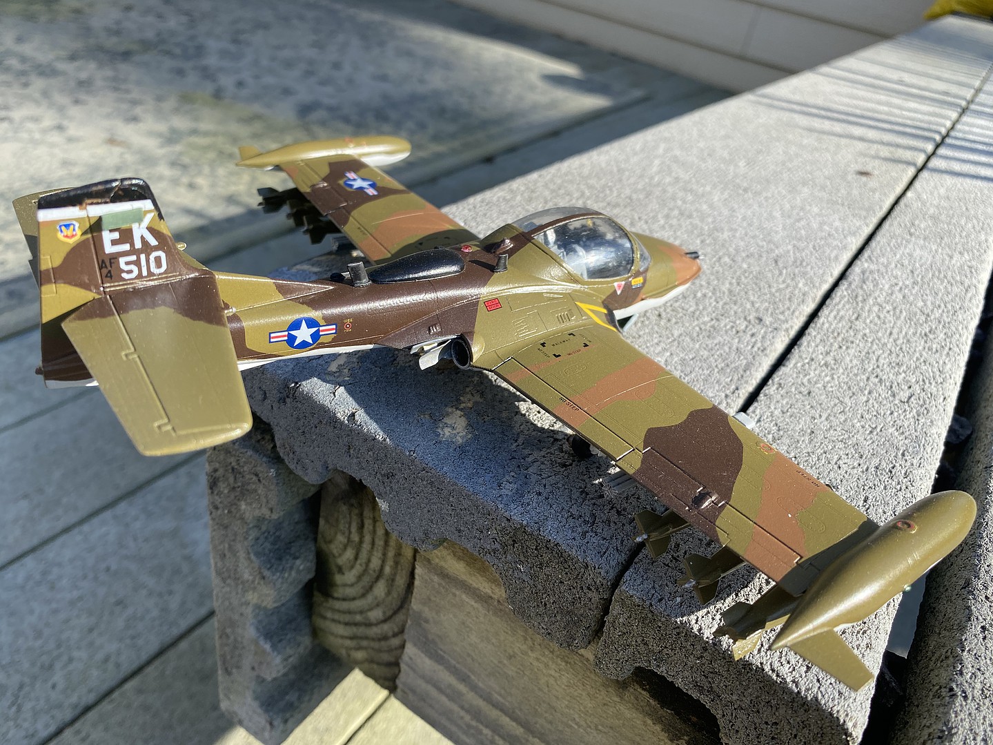 US A-37A Dragonfly Light Ground Attack Aircraft -- Plastic Model ...