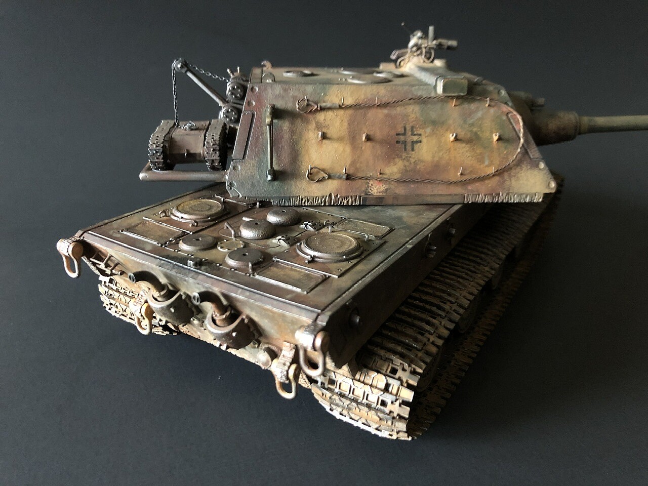 E-100 German Super Heavy Tank -- Plastic Model Military Vehicle Kit ...