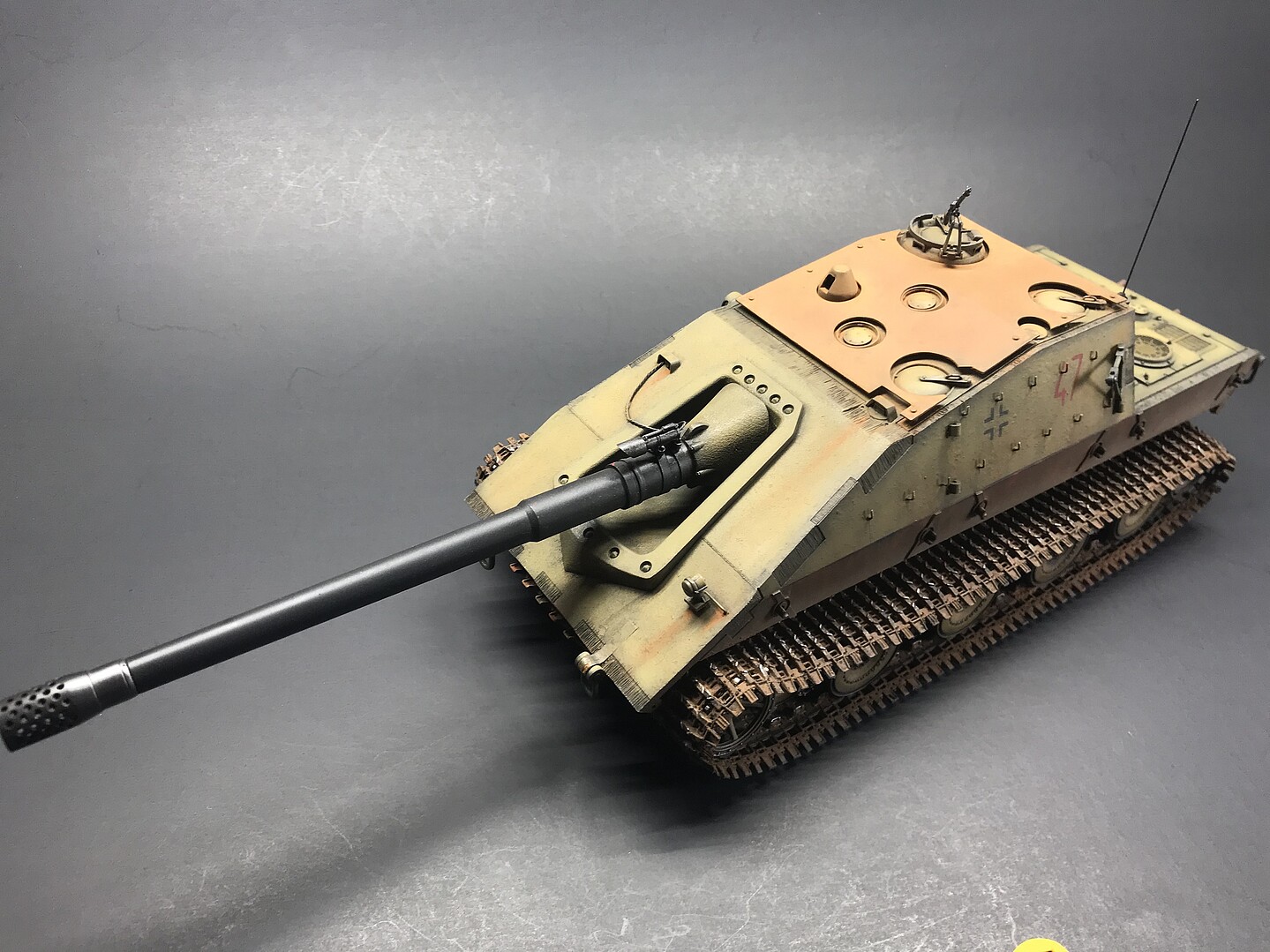 German Jagdpanzer E100 Super Heavy Tank -- Plastic Model Military ...