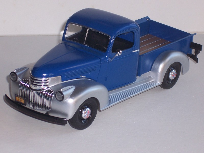 1941 Chevy Pickup 2 'n 1 -- Plastic Model Truck Kit -- 1/25 Scale -- #857202 pictures by ...