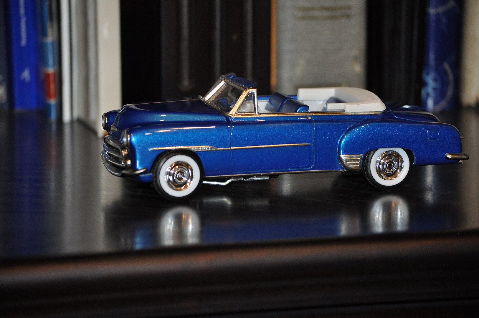 Gallery Pictures AMT 1951 Chevy Convertible Plastic Model Car Kit 1/25 ...