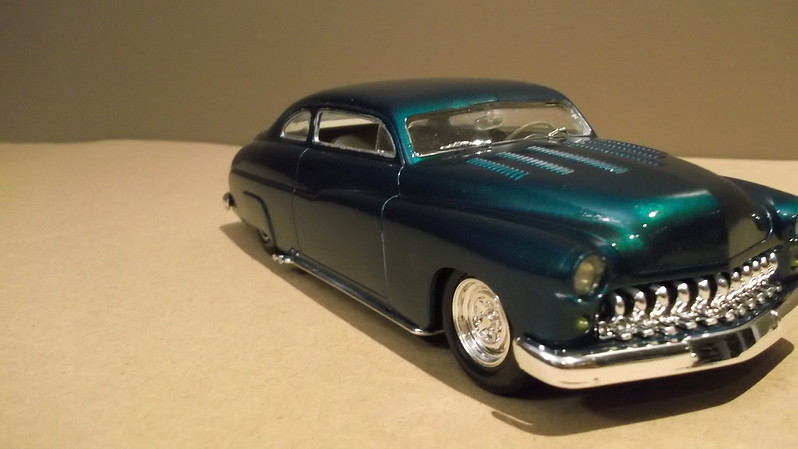 1949 Mercury Custom Coupe -- Plastic Model Car 3-in-1 Kit -- 1/25 Scale ...
