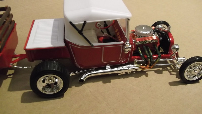 Ford Street Rod -- Plastic Model Car Kit -- 1/24 Scale -- #854336 ...