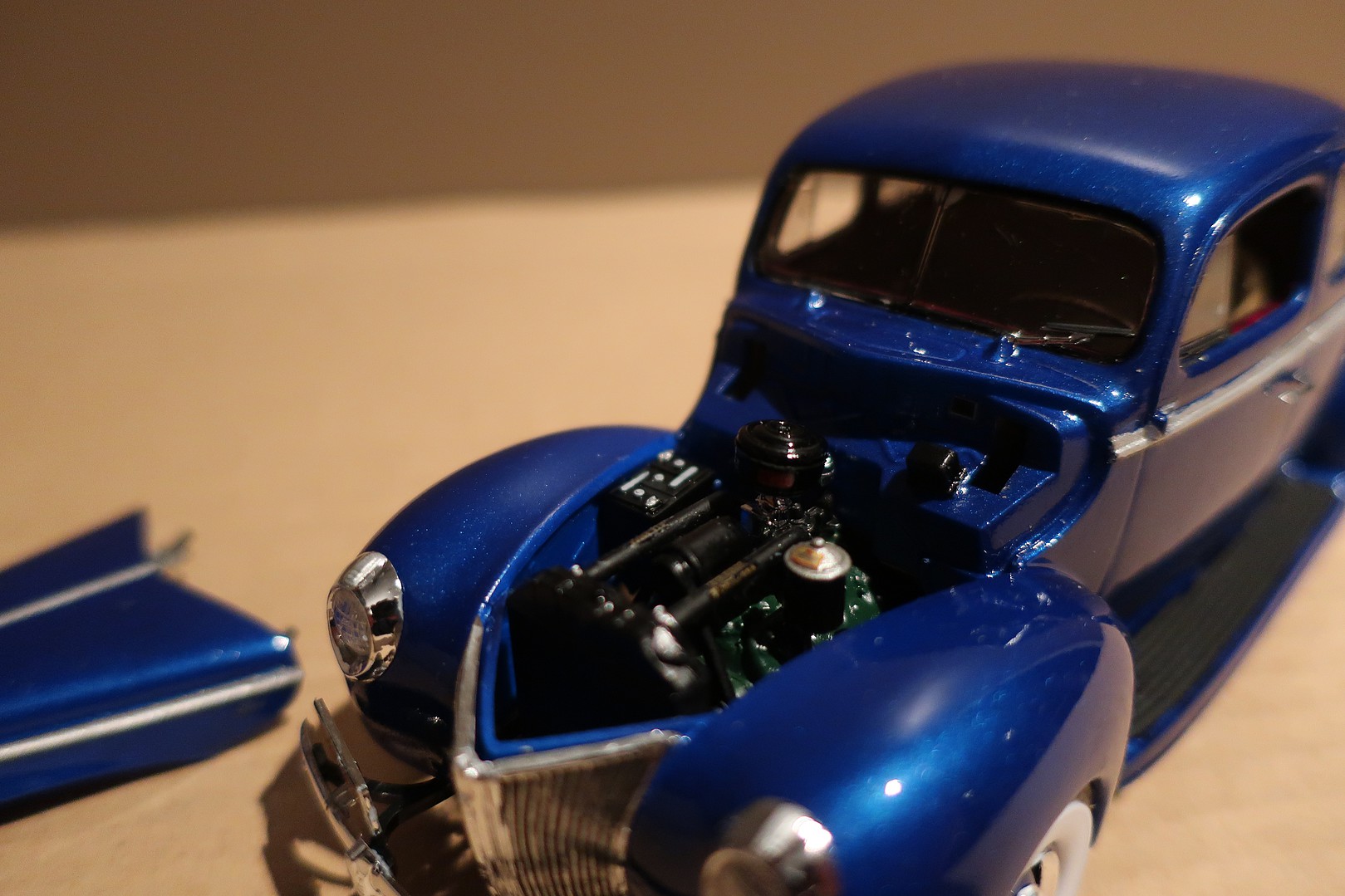 1940 Ford Standard Coupe -- Plastic Model Car Kit -- 1/25 Scale ...