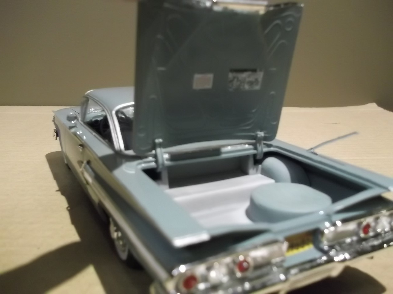 1960 Chevy Impala Hardtop 2'n1 -- Plastic Model Car Kit -- 1/25 Scale ...