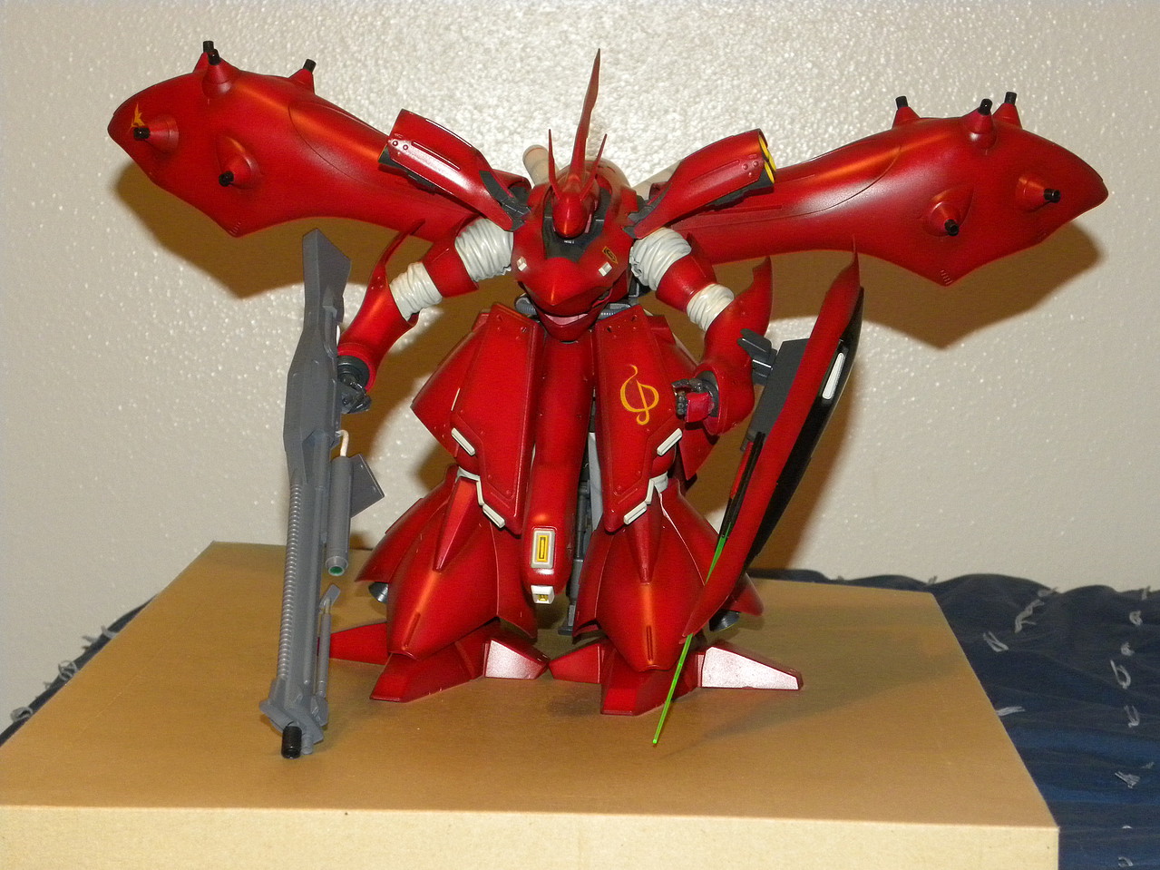 01 MSN-0411 NIGHTINGALE -- Snap Together Plastic Model Figure ...