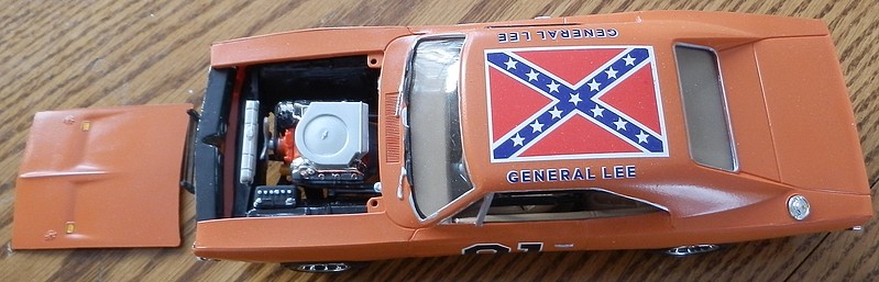 1969 General Lee Charger -- Plastic Model Car Kit -- 1/25 Scale - #706 ...