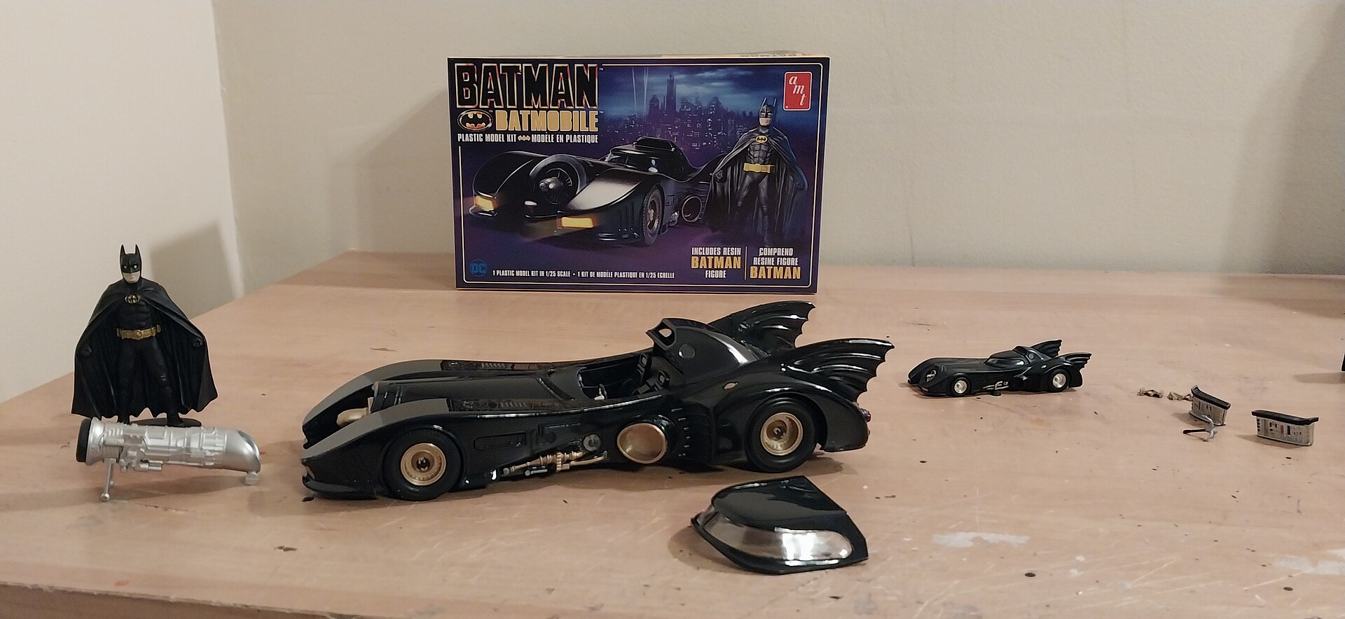 1989 Batmobile with Resin Batman Figure -- Plastic Model Vehicle Kit ...