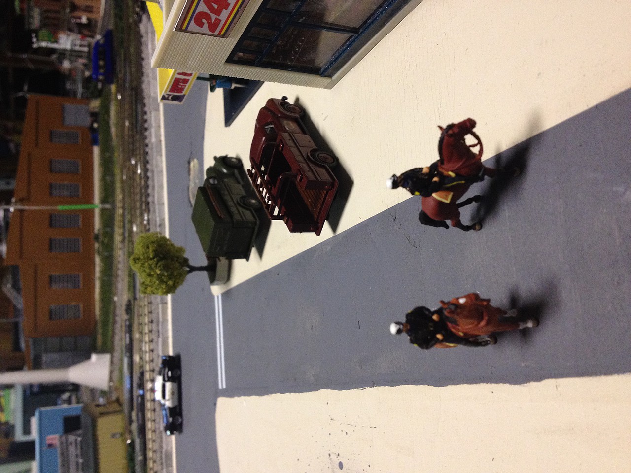 Police Mounted On Horseback United States Police -- Model Railroad ...