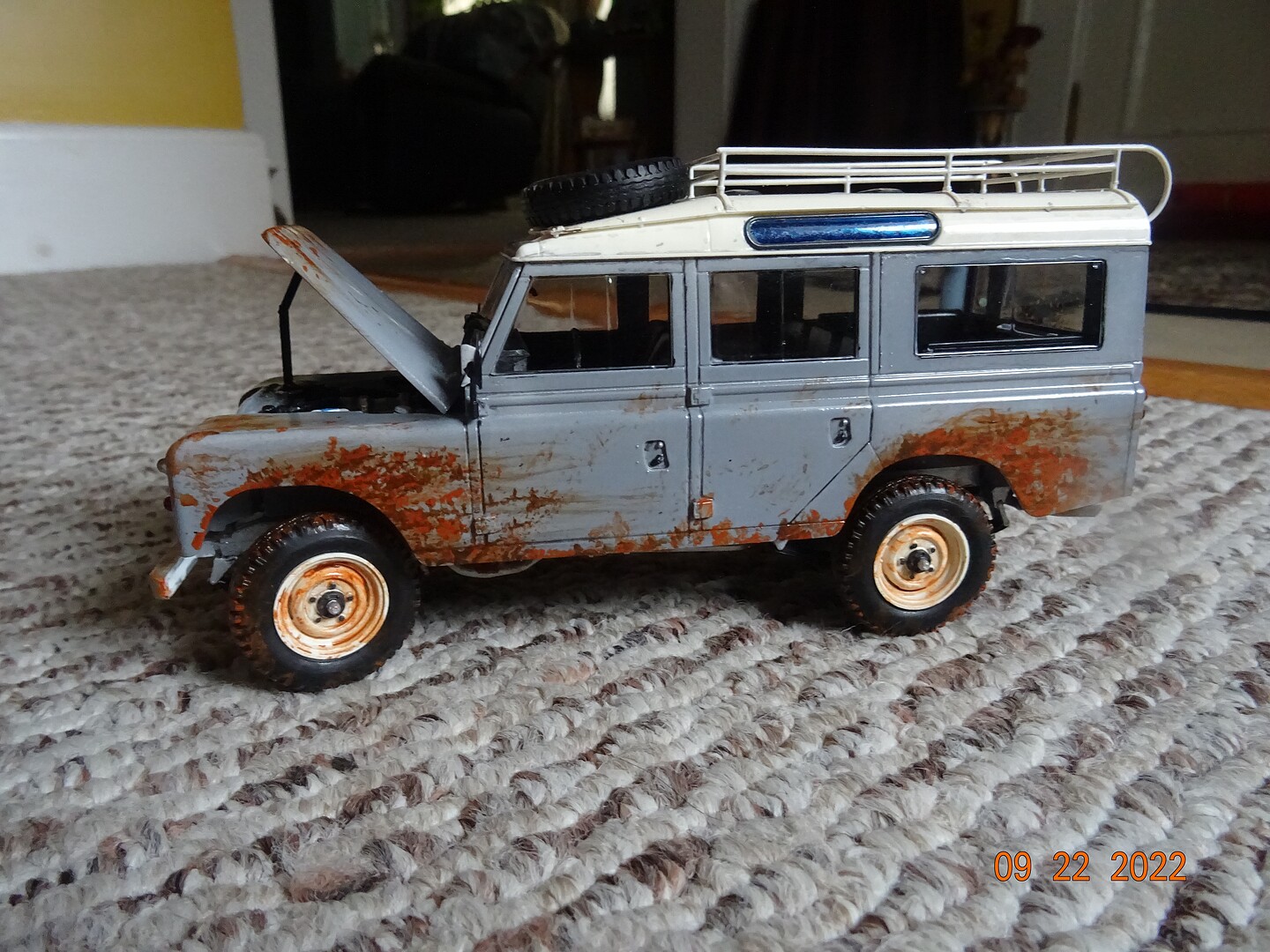 1/24 Land Rover Series III -- Plastic Model Truck Kit -- 1/24 Scale ...