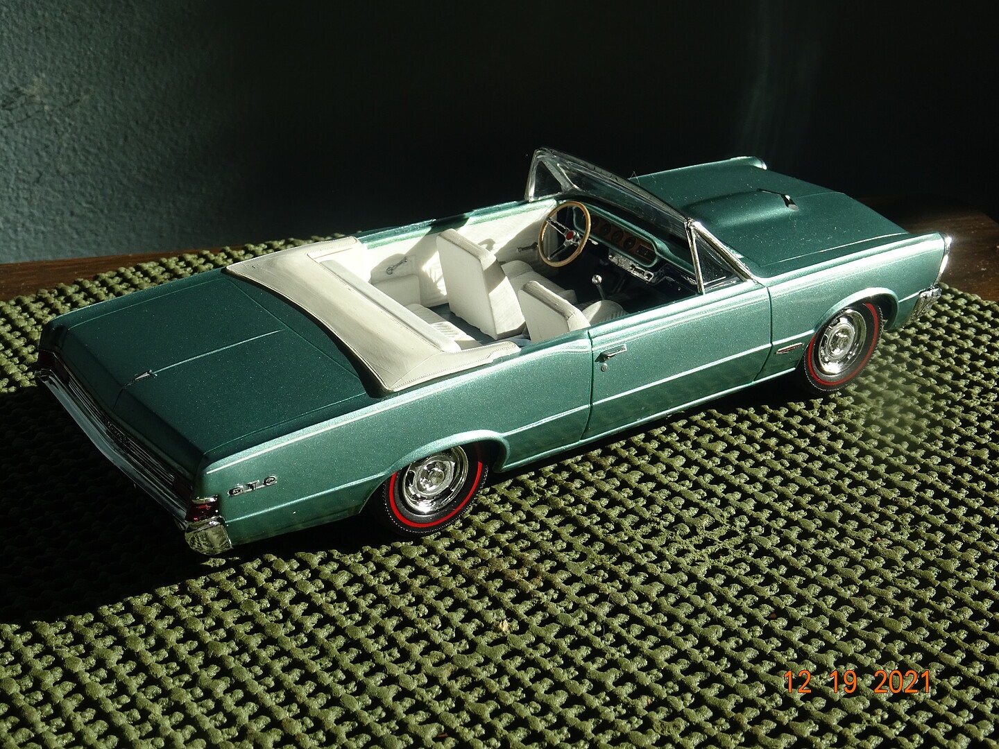 '65 Pontiac GTO -- Plastic Model Car Vehicle Kit -- 1/25 Scale -- #1191 ...