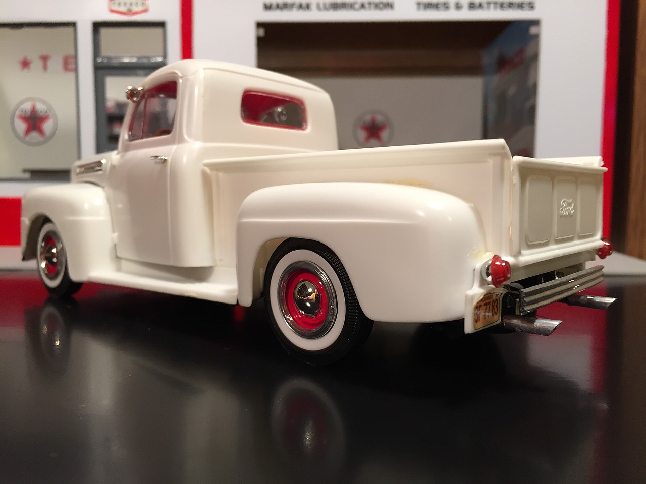 1950 Ford Pickup 2'n 1 -- Plastic Model Truck Kit -- 1/25 Scale ...