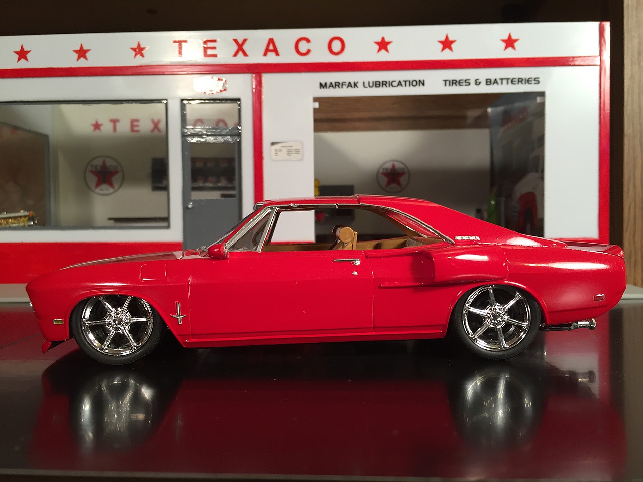 1969 Chevy Corvair -- Plastic Model Car Kit -- 1/25 Scale -- #894-12 ...