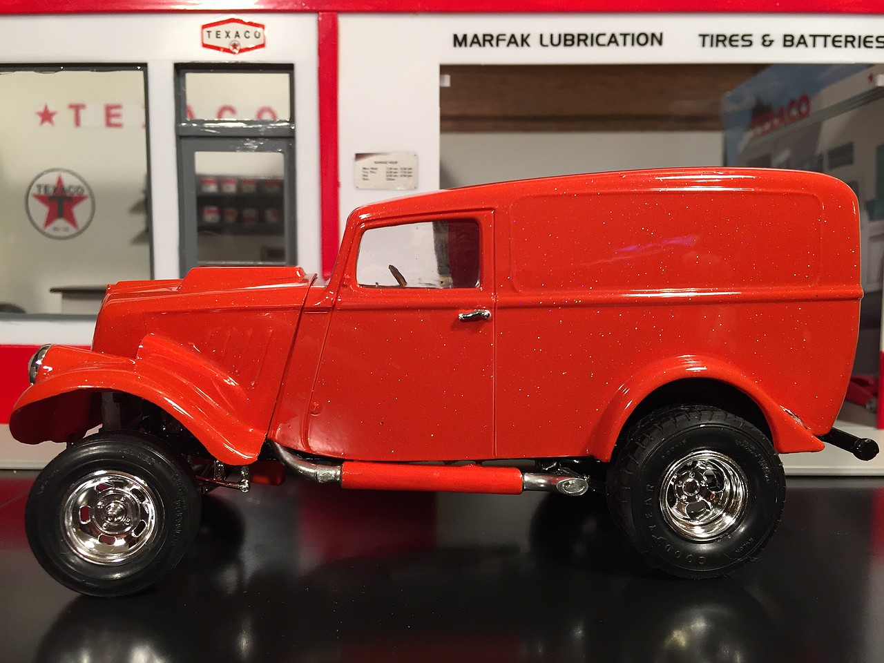 1933 Willys Panel Van -- 1/25 Scale -- Plastic Model Car Kit -- #879 ...