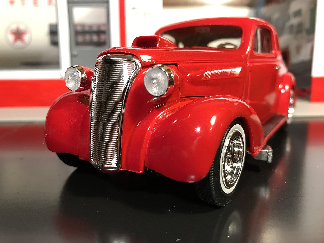 1937 Chevy Coupe -- Plastic Model Car Kit -- 1/25 Scale -- #899-12 ...