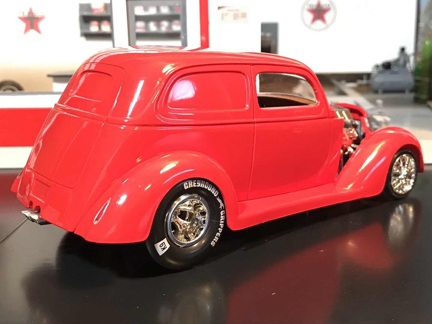 1938 Custom Ford Van -- Plastic Model Car Kit -- 1/24 Scale -- #hl114 ...