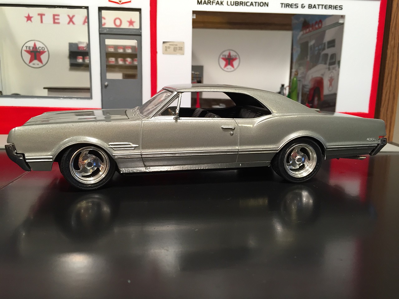 1967 Oldsmobile 442 -- Plastic Model Car Kit -- 1/25 Scale -- #127 ...