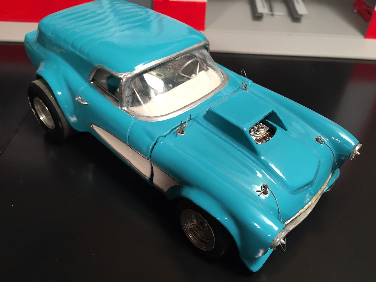 1957 Corvette Convertible White C.Lewis -- Plastic Model Car Kit -- 1/ ...