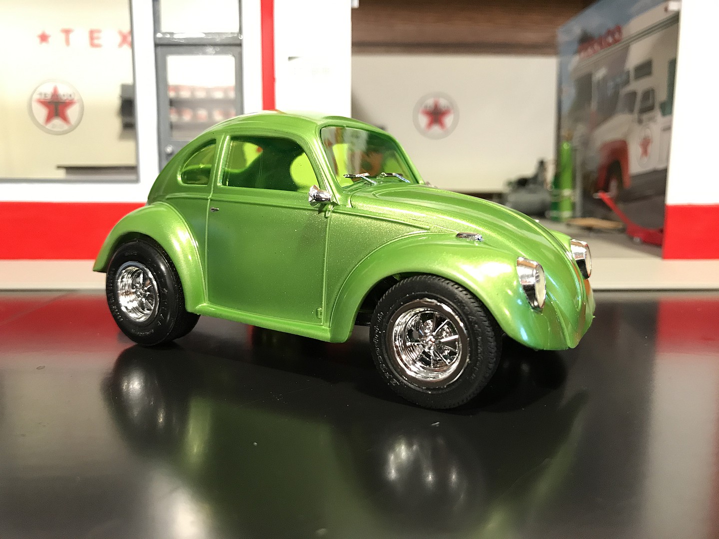 Volkswagen Beetle Superbug Gasser -- Plastic Model Car Kit -- 1/25 ...