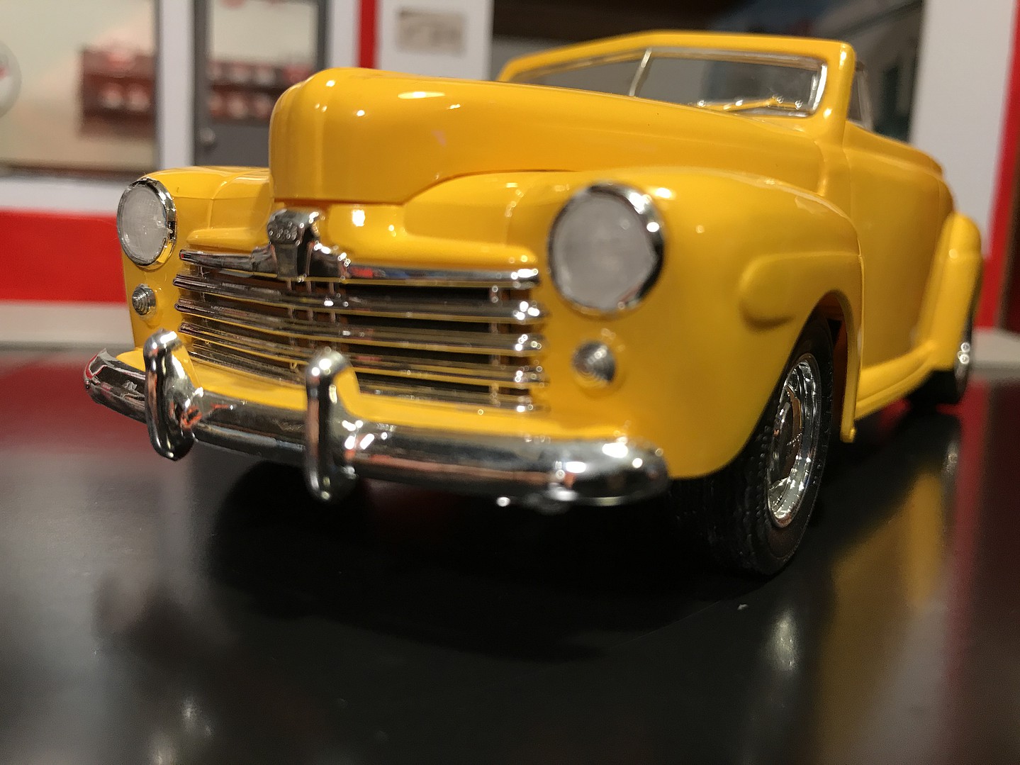 Greased Lightning 1948 Ford Convertible -- Plastic Model Car Kit -- 1/ ...