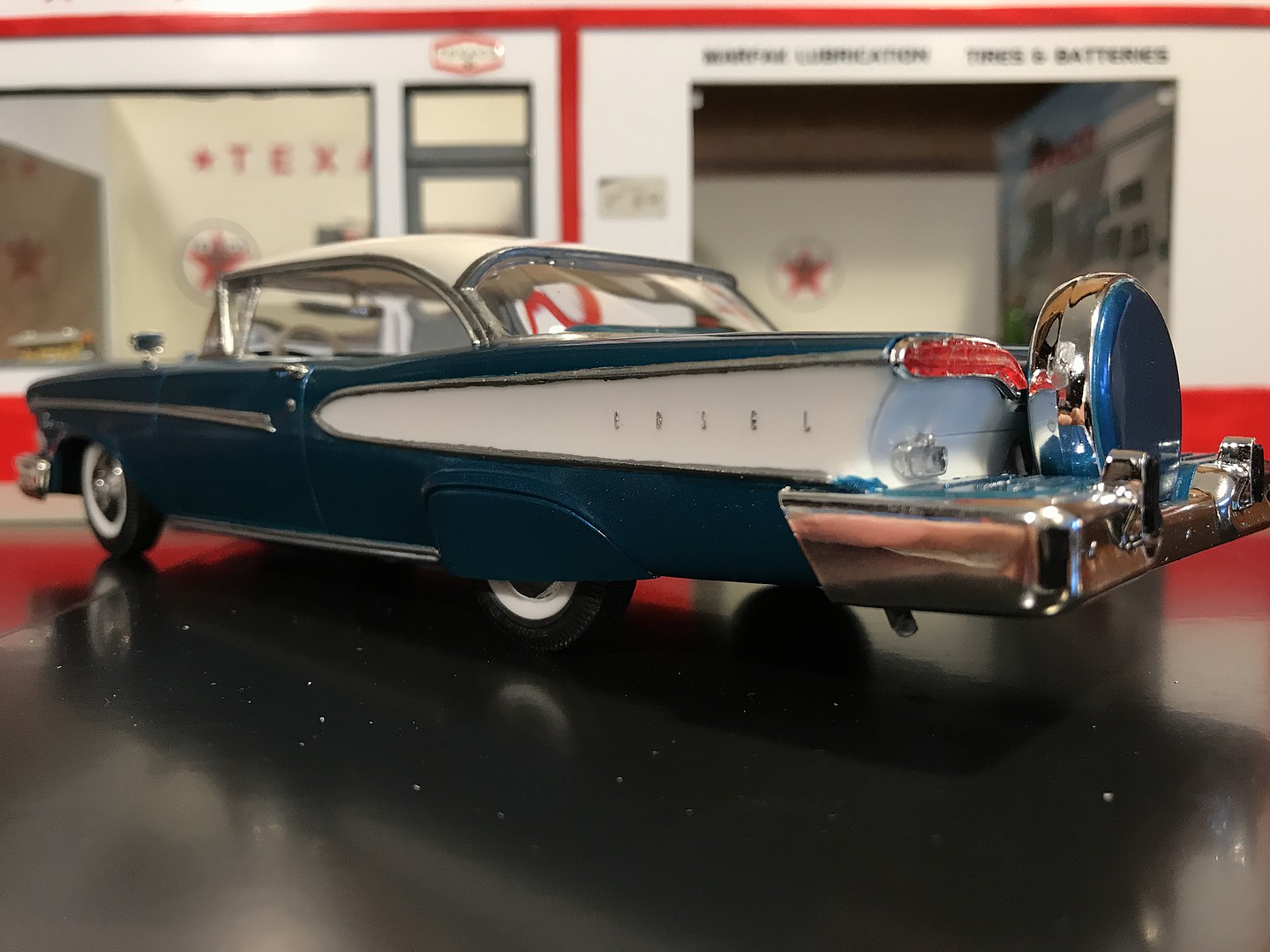 1958 Edsel Pacer -- Plastic Model Car Kit -- 1/25 Scale -- #1087 ...