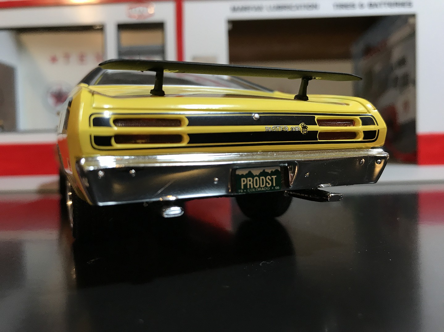 1971 Plymouth Duster 340 -- Plastic Model Car Kit -- 1/25 Scale ...